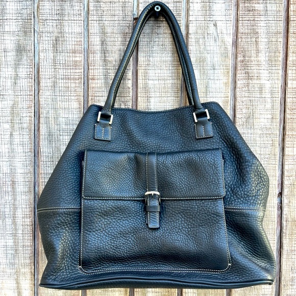 Levenger | Bags | Levenger Large Soft Black Pebbled Leather Shoulder ...